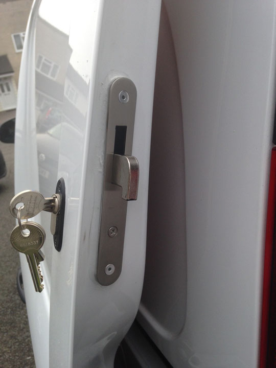 secure-it-vehicle-security-van-deadlocks-alarms-surrey-croydon-deadlock ...